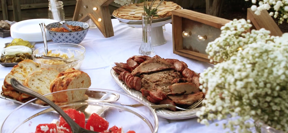 THE SOUTHERN LIFE: A Southern Chic Backyard Barbecue - HOUSE of HARPER ...